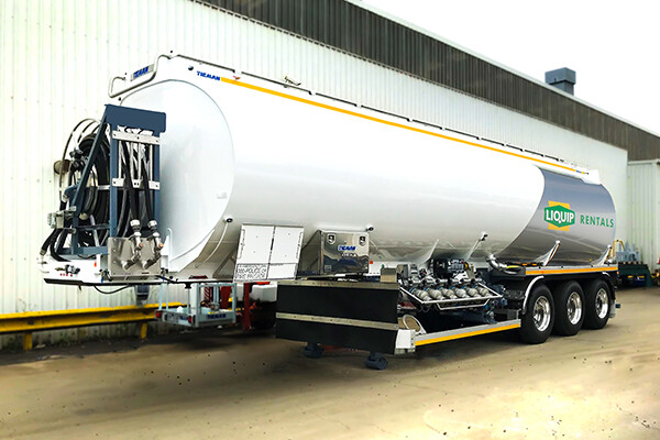Trailer Rental: Tieman tri-axle Fuel Shifter 39,600L STD